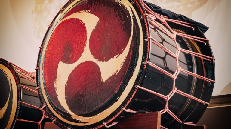 The Power of Taiko: Japanese Drums in Tradition and Culture | Tradition ...