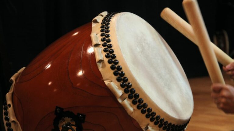 The Enchanting Sounds of Traditional Japanese Musical Instruments ...